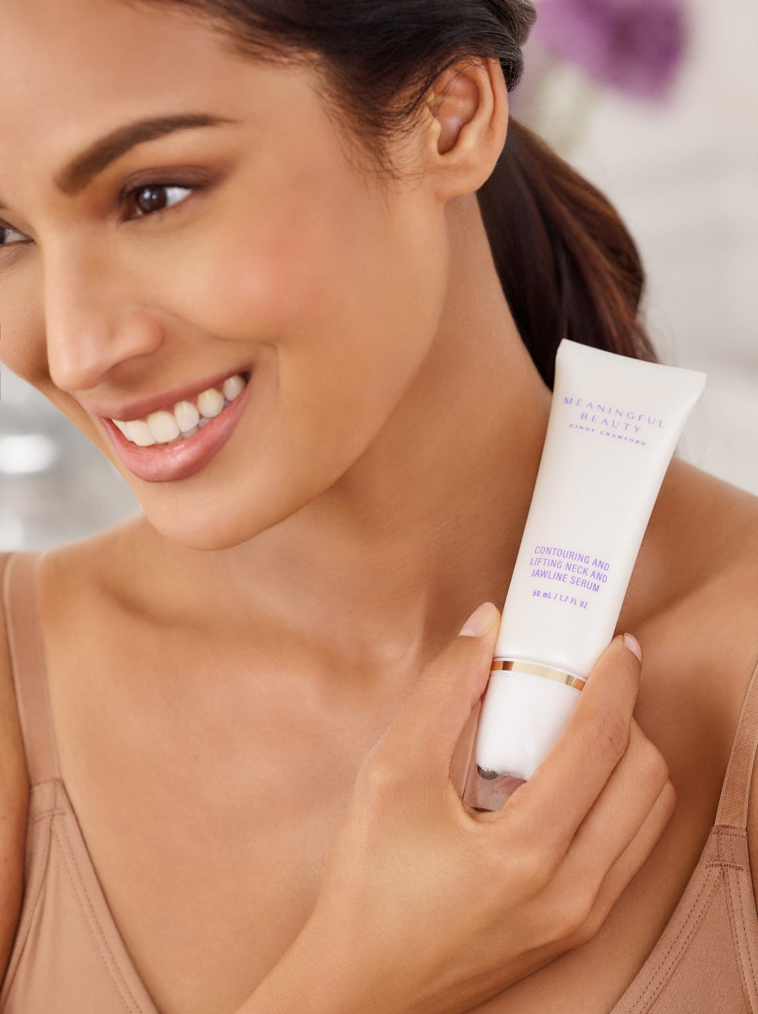 Contouring and Lifting Neck and Jawline Serum – Meaningful Beauty